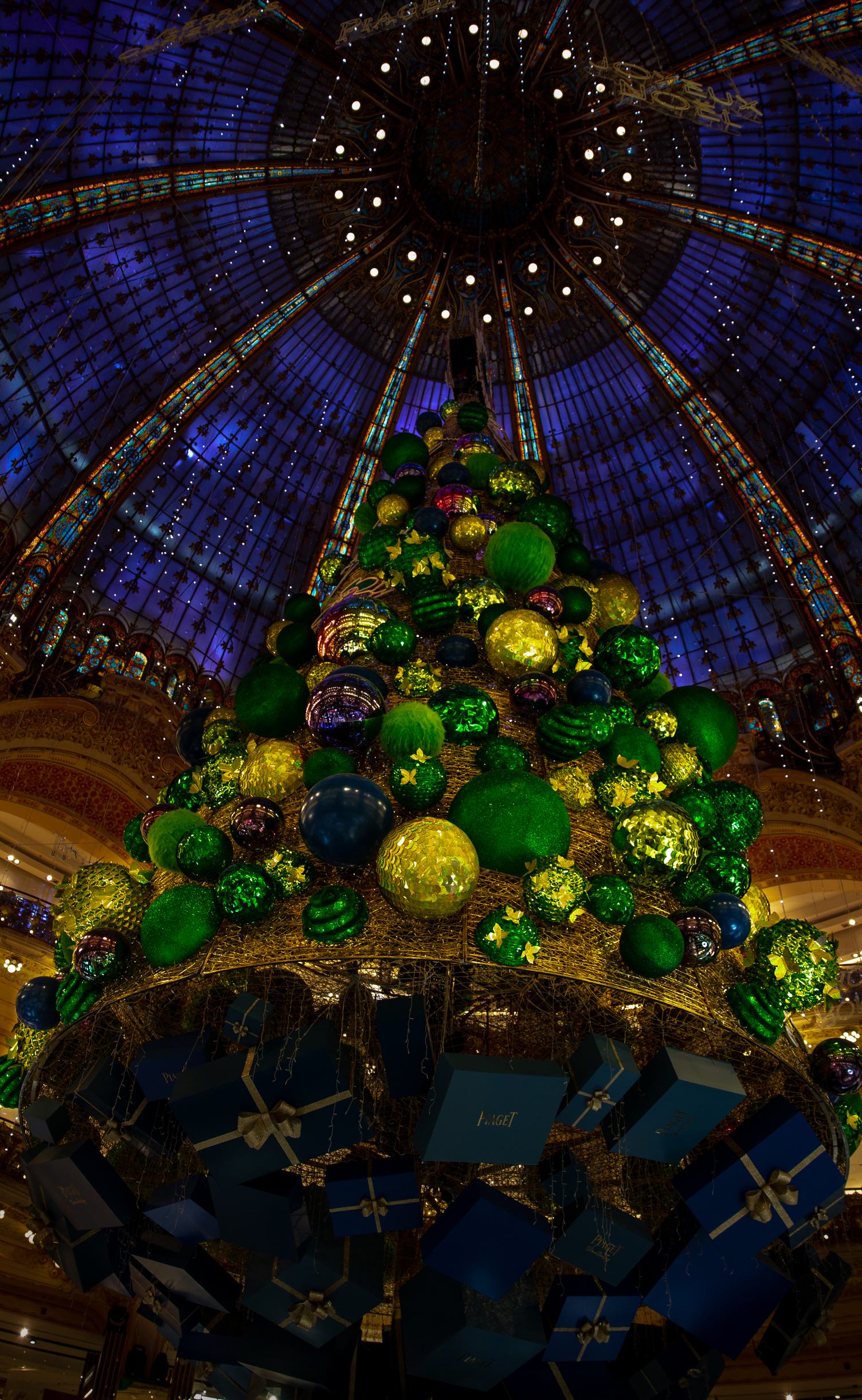 Free Photo: Christmas Tree Illuminations Galeries Lafayette